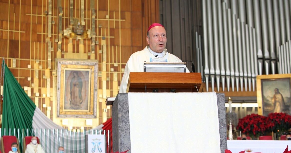 El nuncio apostólico Franco Coppola dice adiós a México