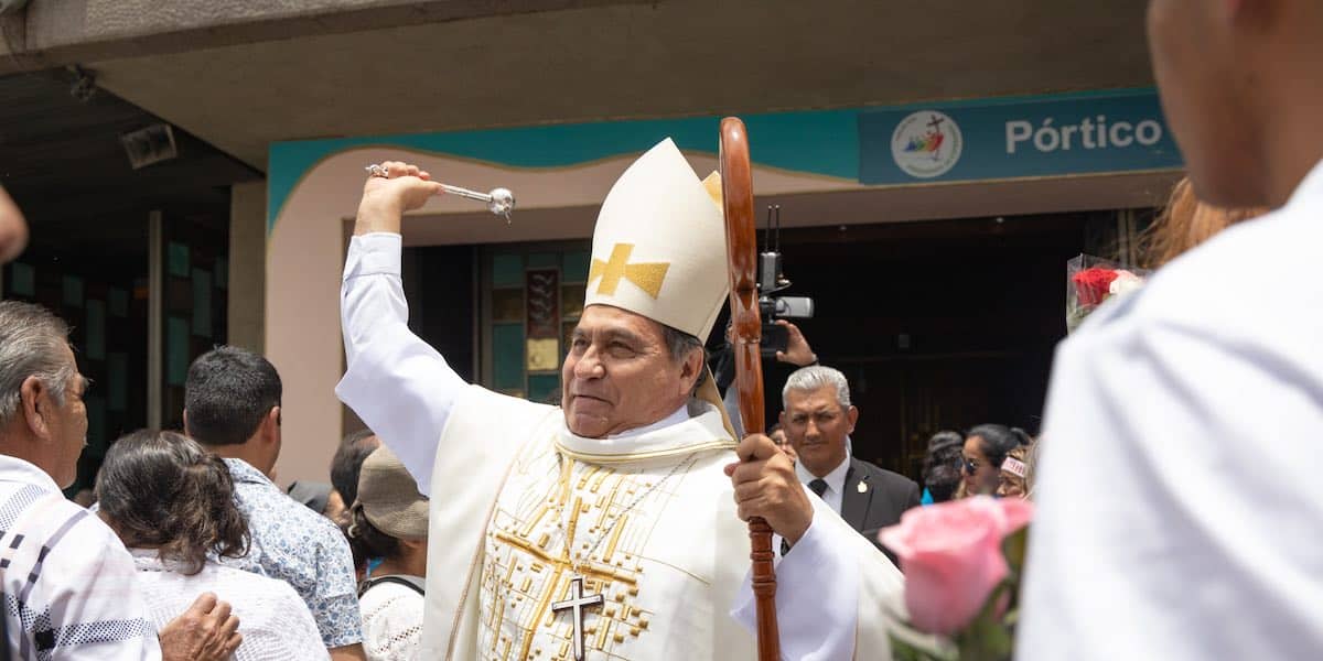 El obispo de Tarahumara en México convoca a sembrar 'Jardines de la paz'